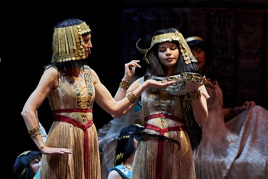 Aida
